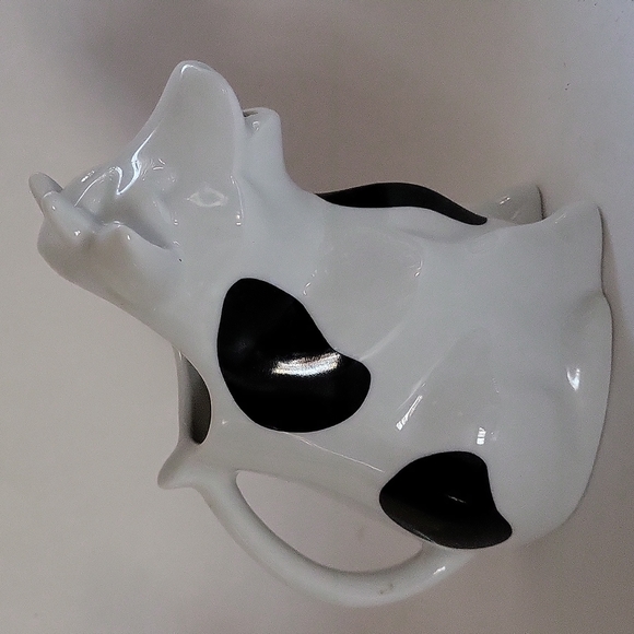 Kitchen | Vintage Holstein Black And White Stonewall Kitchen Cow ...
